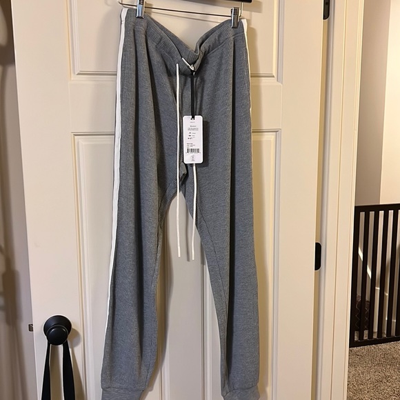 Varley | Pants & Jumpsuits | Varley Jogger | Poshmark